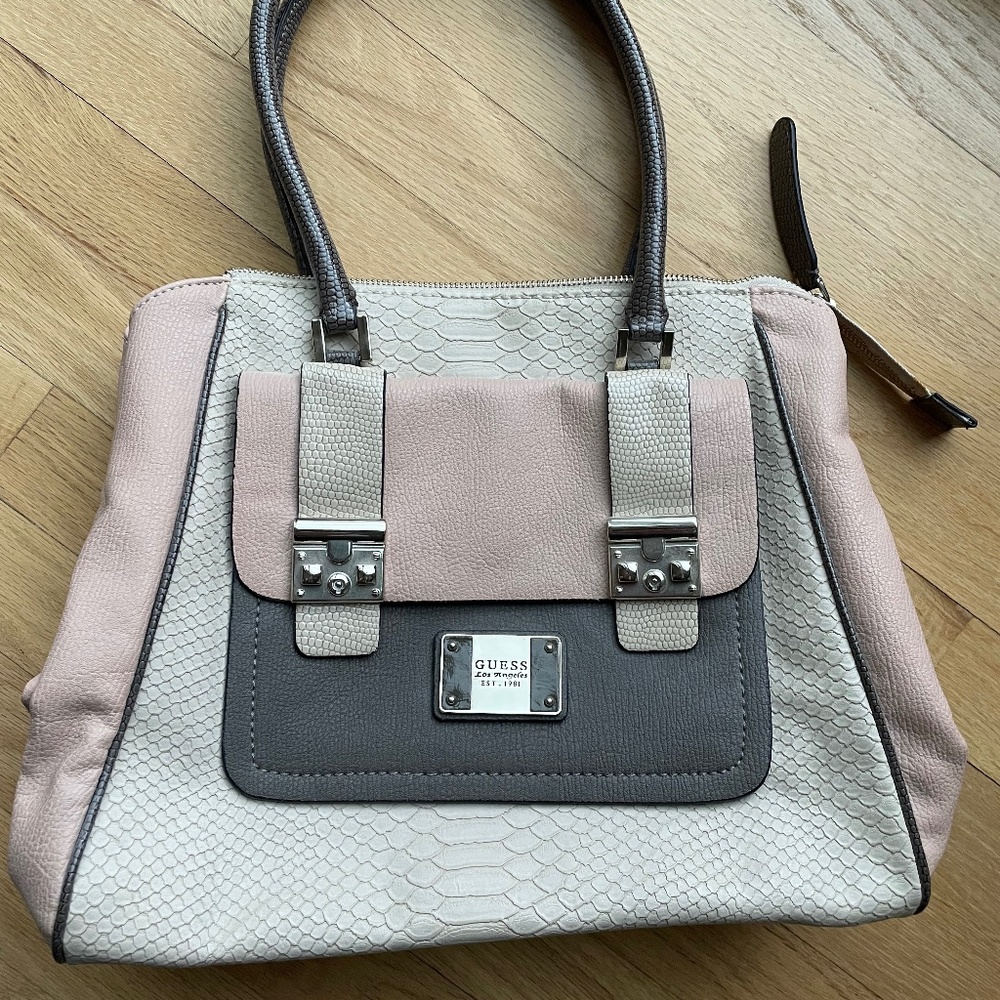 Guess Crocodile Embossed Satchel. - Gem